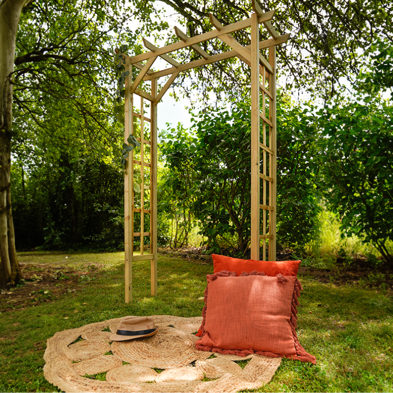 Arche de Jardin en bois Passiflore – Créez un coin détente enchanteur